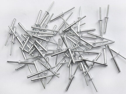 Riveting vs. Welding: Basics, Differences, Pros and Cons