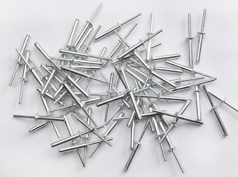 Riveting vs. Welding: Basics, Differences, Pros and Cons